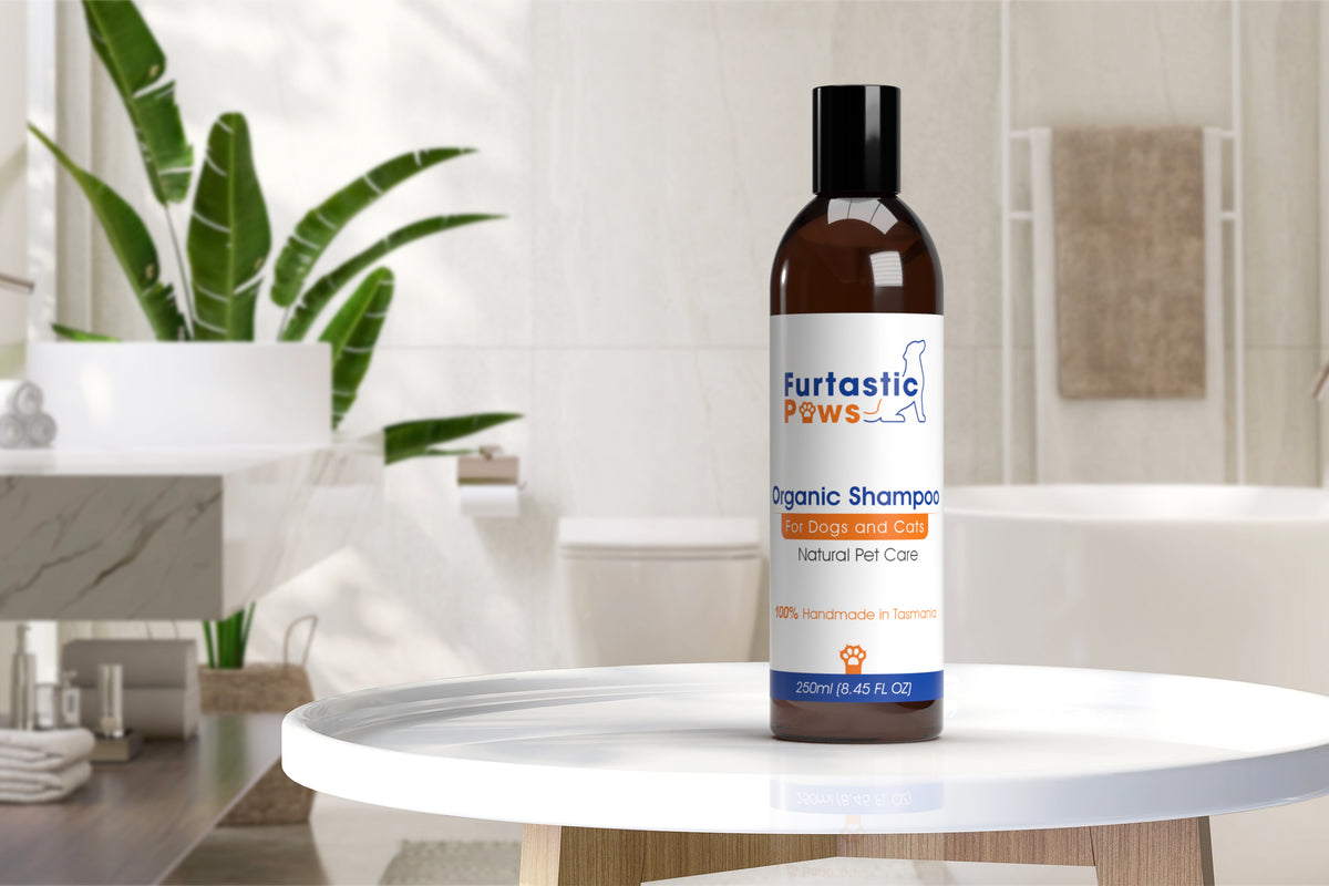 Furtastic Paws Organic Shampoo - For Dogs & Cats | Furtastic Paws